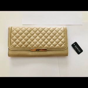 Guess | Bags | Guess Womens Envelope Wallet | Poshmark